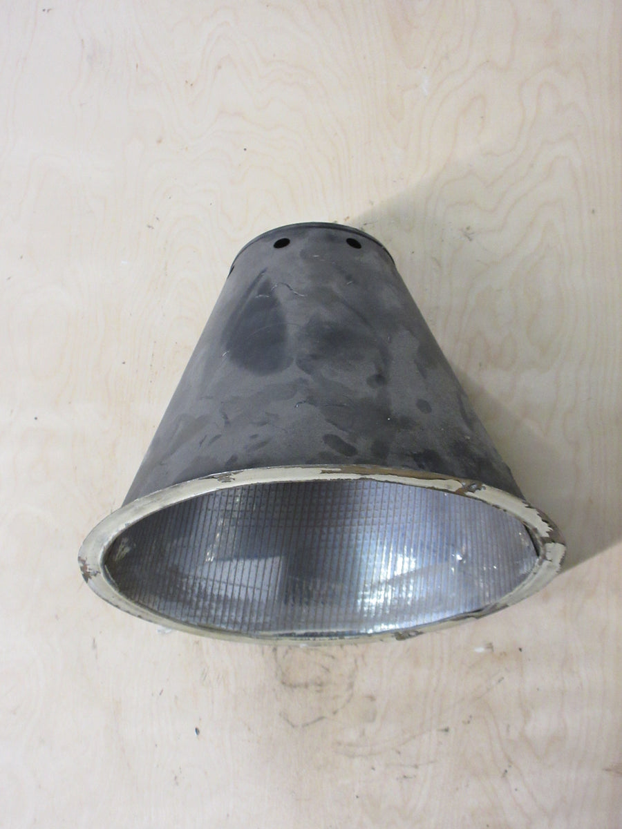 Industrial Light Fixture Reflector – Rebuilders Xchange